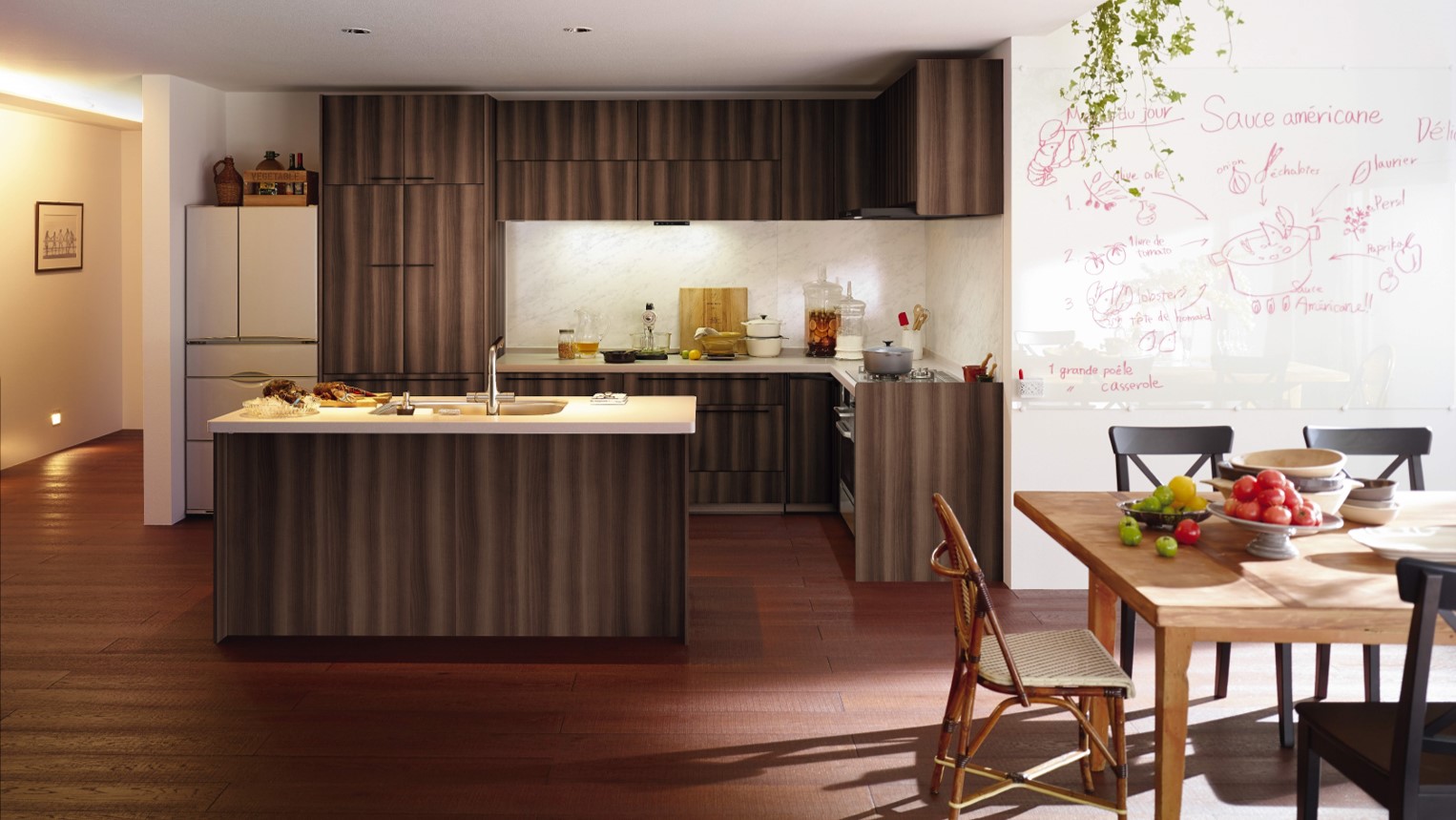 ウッディな床と木目のアイランドキッチン | いつかキッチンを選ぶ日に。｜クリナップ
